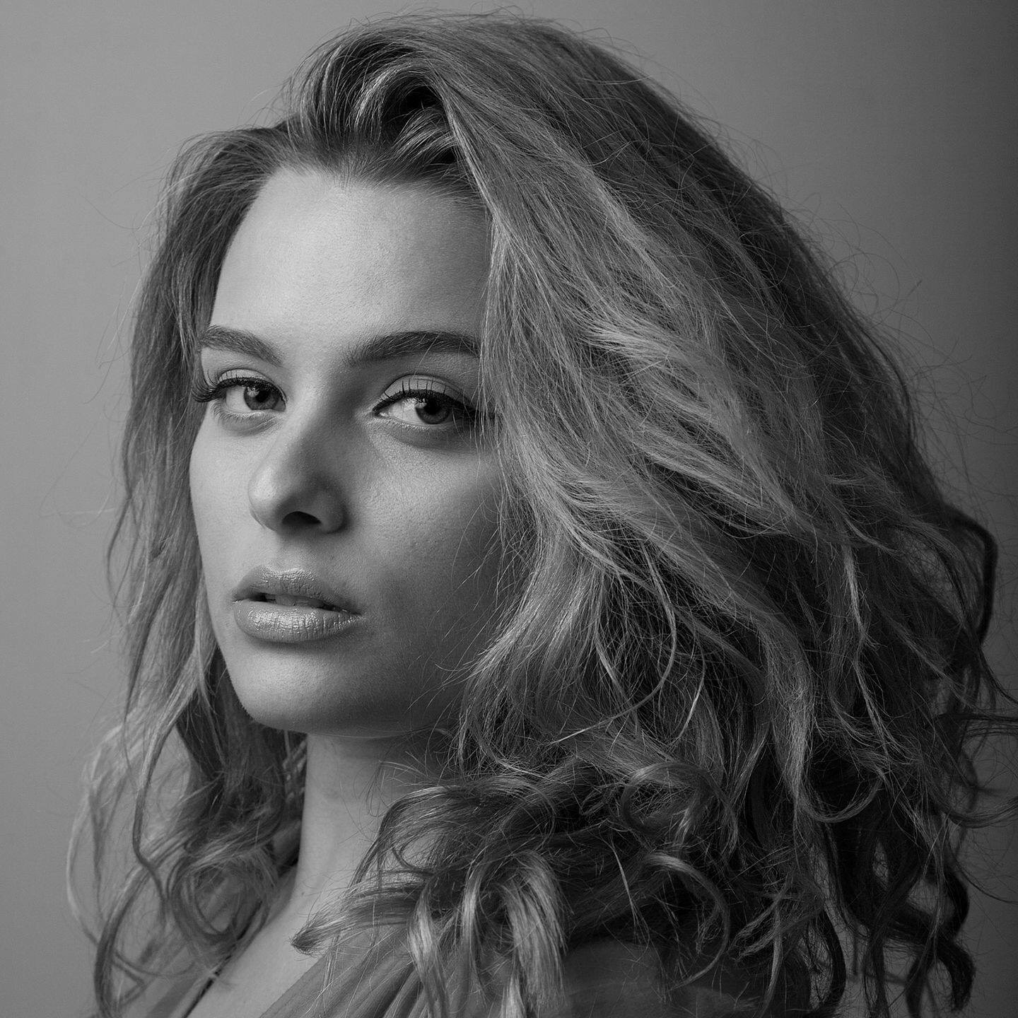 Meet The Team... - Experience Dance Anthems - LIVE